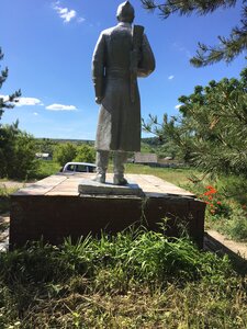Солдат (Samara Region, selskoye poseleniye Isakly, selo Bagryash), anıt, heykel  Samarskaya oblastından