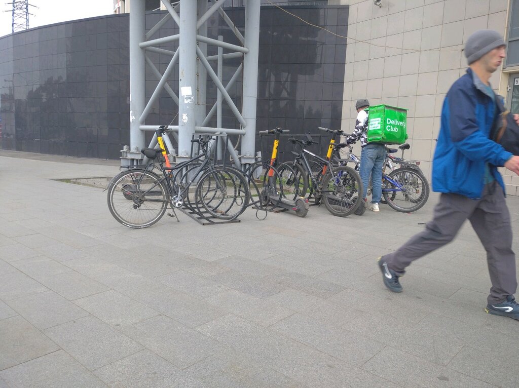 Bisiklet park yerleri Bicycle stand, Moskova, foto