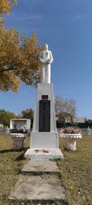 Родина-мать, посвященный ВОВ (Trans-Baikal Territory, Chitinskiy rayon, selo Zasopka), anıt, heykel  Zabaykalski krayından