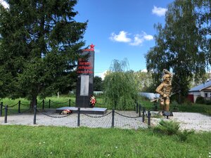 Воинам Великой Отечественной войны 1941-1945 гг. (Nizhniy Novgorod Region, Bogorodskiy munitsipalny okrug, derevnya Beryozovka, Tsentralnaya ulitsa), anıt, heykel  Nijegorodskaya oblastından