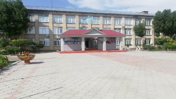 Ortaokul Mukhtar Auezov Secondary School, Jambıl eyaleti, foto
