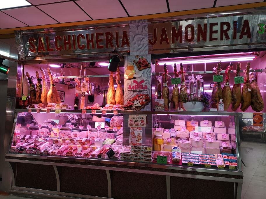 Toptan et ürünleri Adela Jamonería Gourmet, Madrid, foto