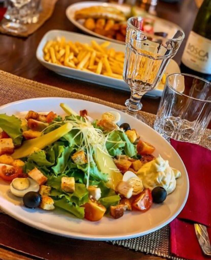 Kafe Бояринъ, Kotelnikovo, foto