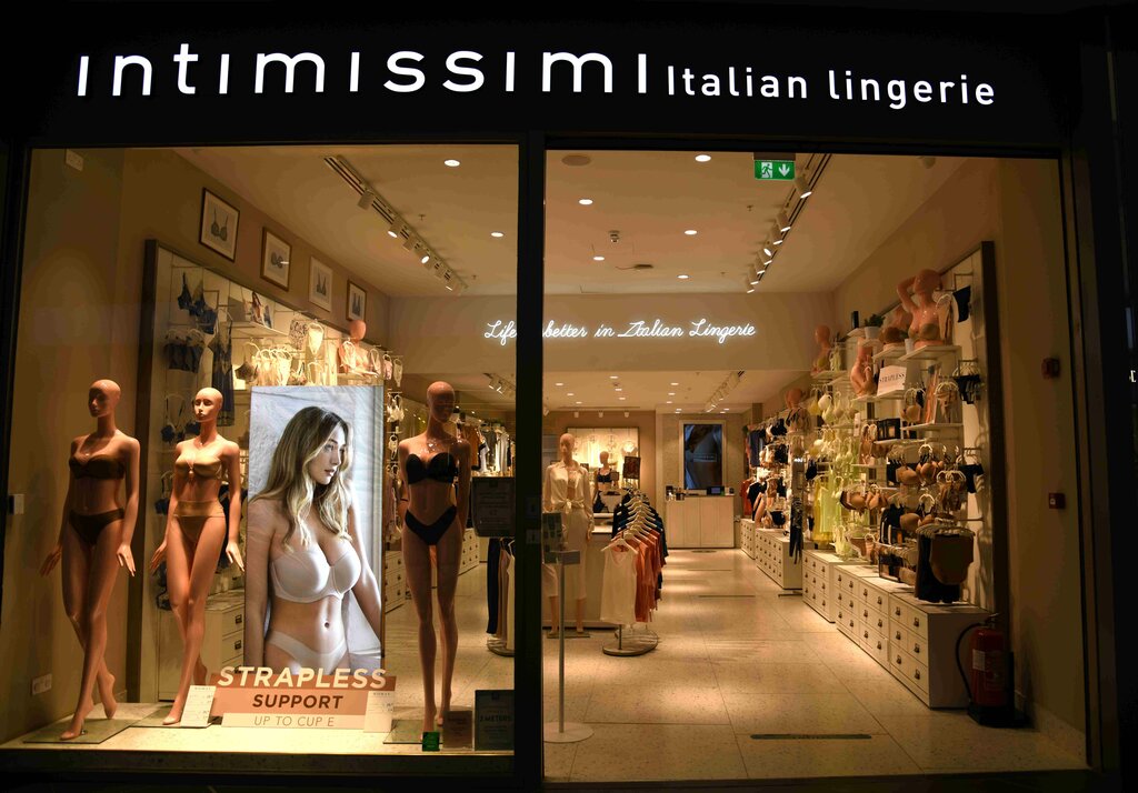 Giyim mağazası Intimissimi, Baf (Paphos), foto