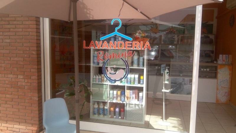 Kuru temizlemeciler Servizio Lavanderia Romina, Toskana, foto