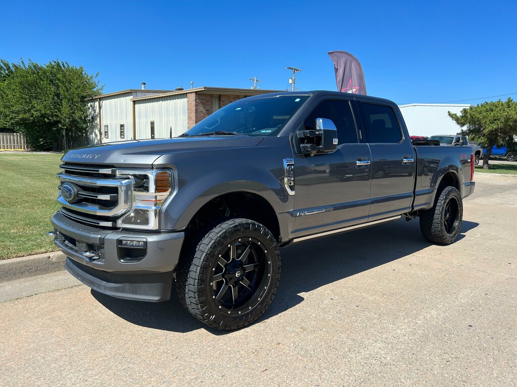 Kamyon ve ağır vasıta satış ve servis firmaları Cali Customs, Oklahoma City, foto