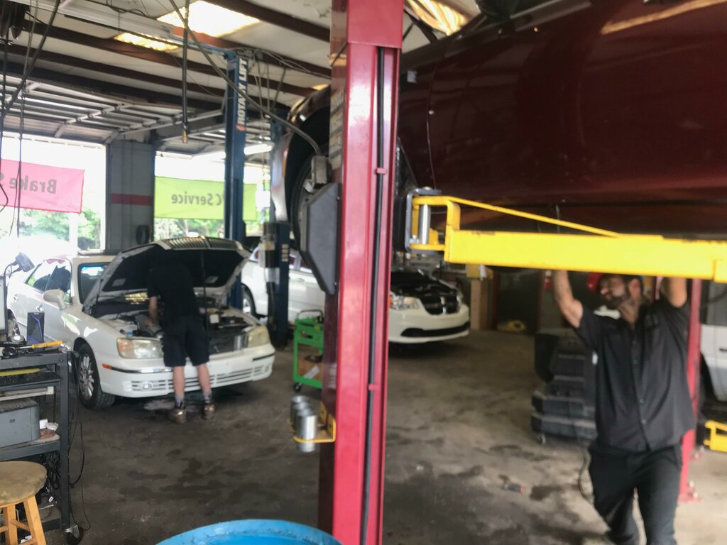Express yağ değişim noktası Precision Tune Auto Care, Crestview, foto