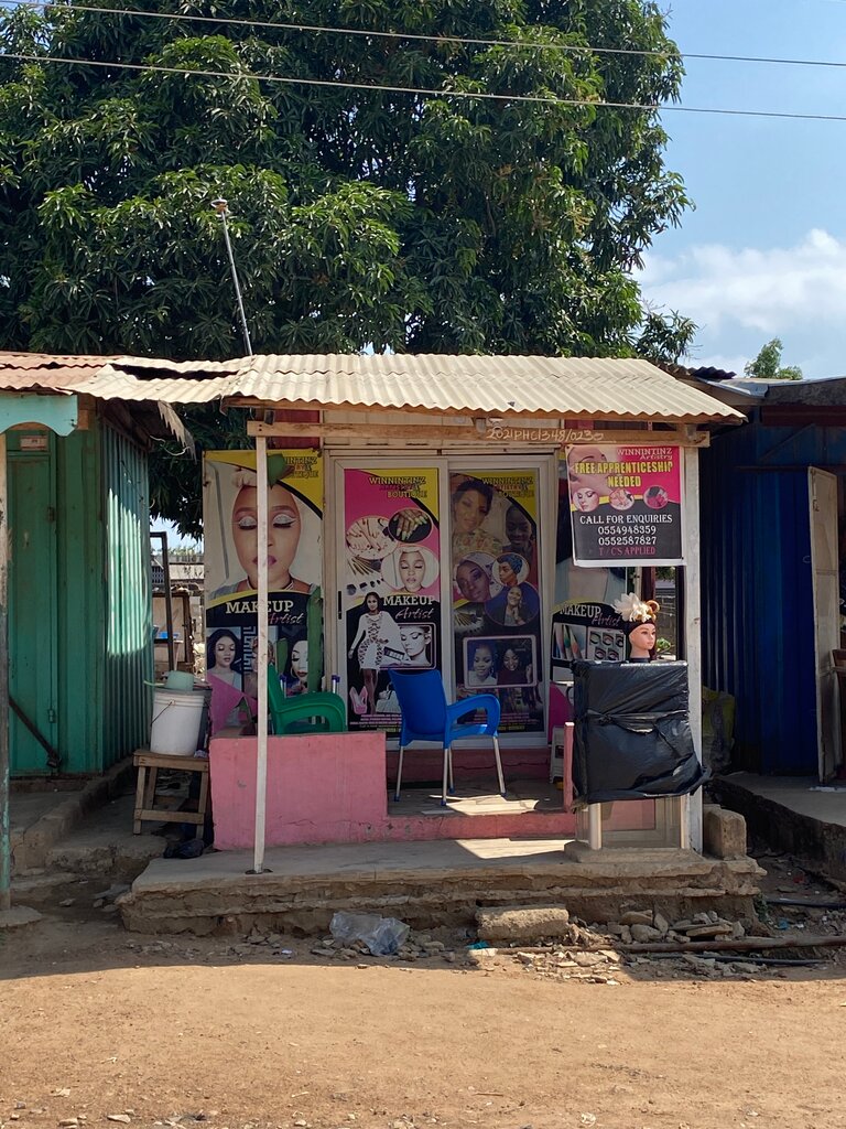 Stil uzmanı, makyöz Winnintinz Artistry Boutique, Dünya, foto