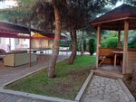Villa Magenta (Новая улица No:38, село Поповка), otel  Kırım Cumhuriyeti'nden