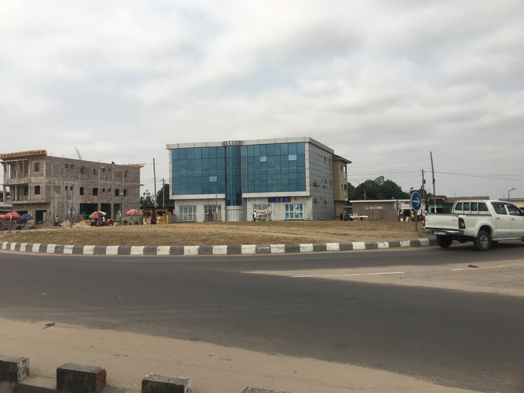 Seyahat acenteleri Rond - Point la Frontiere, Brazzaville, foto
