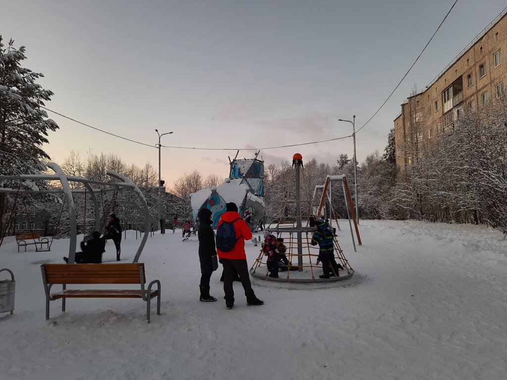 Oyun alanı Playground, Apatity, foto