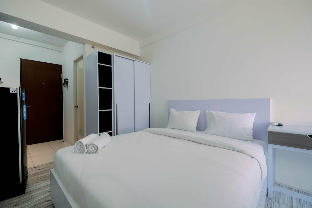 Otel Chic and Cozy Studio at Riverview Jababeka Apartment, , foto