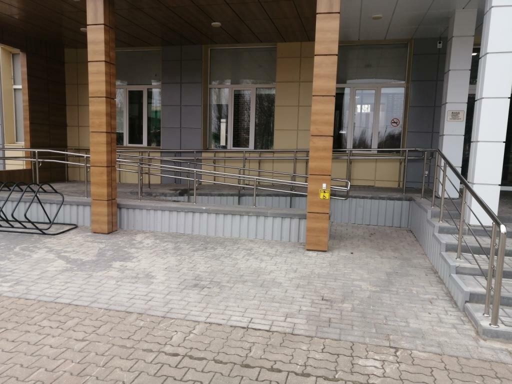 Meslek yüksekokulu Shebekinsky promyshlenno-ekonomichesky tekhnikum, Shebekino, foto