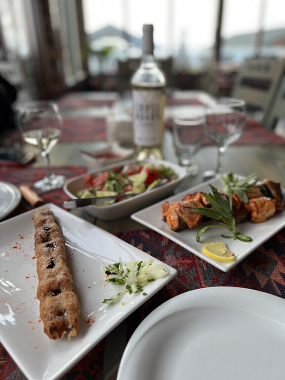 Restoran Kambuz, Sevan, foto