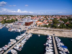 Apartment Desa (Zadar County, Biograd Na Moru), otel  Zadar Bölgesi'nden