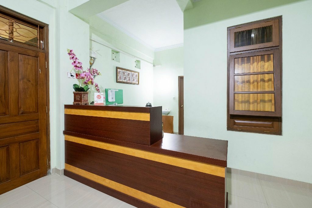 Otel Oyo 1419 Rhona Guest House Syariah, Yogyakarta, foto