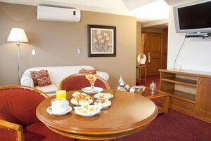 Carlos V (Provincia de Santiago del Estero, Departamento Capital, Santiago del Estero), otel  Santiago del Estero'dan