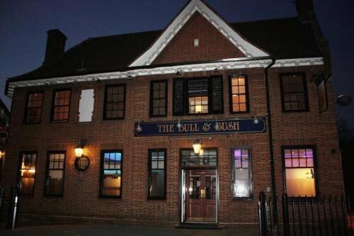Otel The Bull and Bush Hotel Kingston, Londra, foto