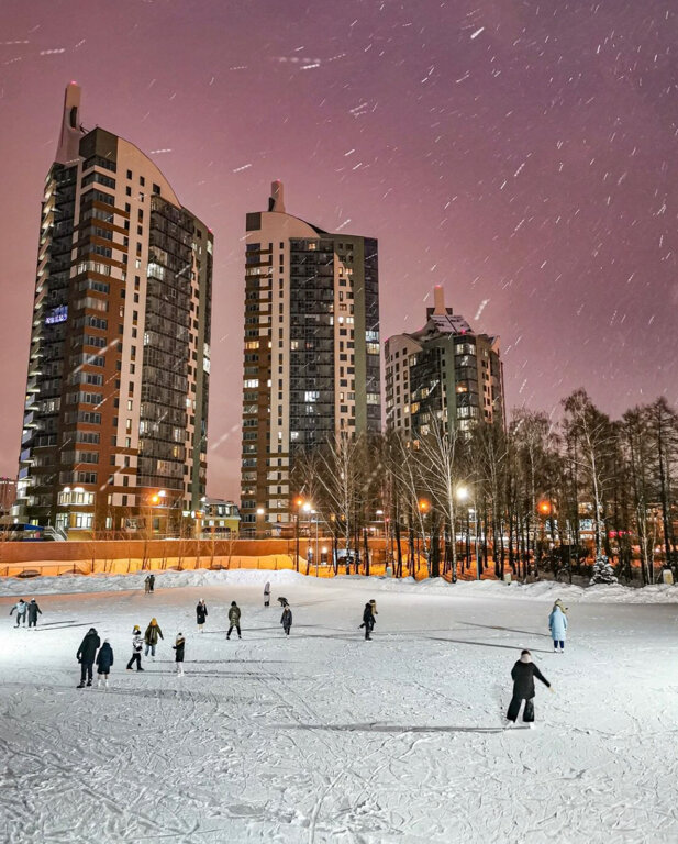 Buz pateni pistleri Ice rink, Kazan, foto