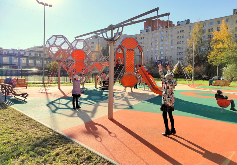 Spor alanı Sports ground, Saint‑Petersburg, foto