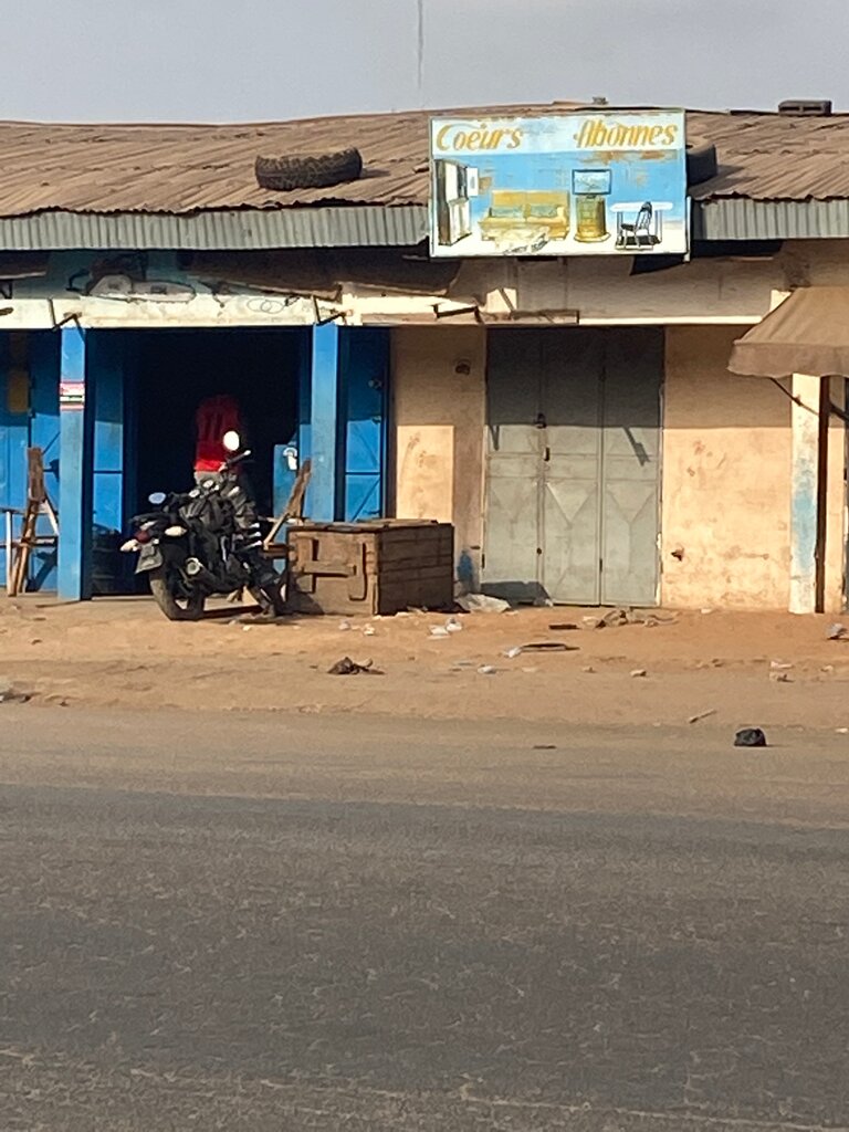 ATM'ler Coeurs Abonnes, Bouake, foto