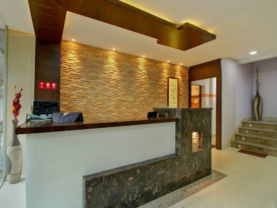 Otel Oyo 14406 Hotel Subashree, Koyamutthur, foto