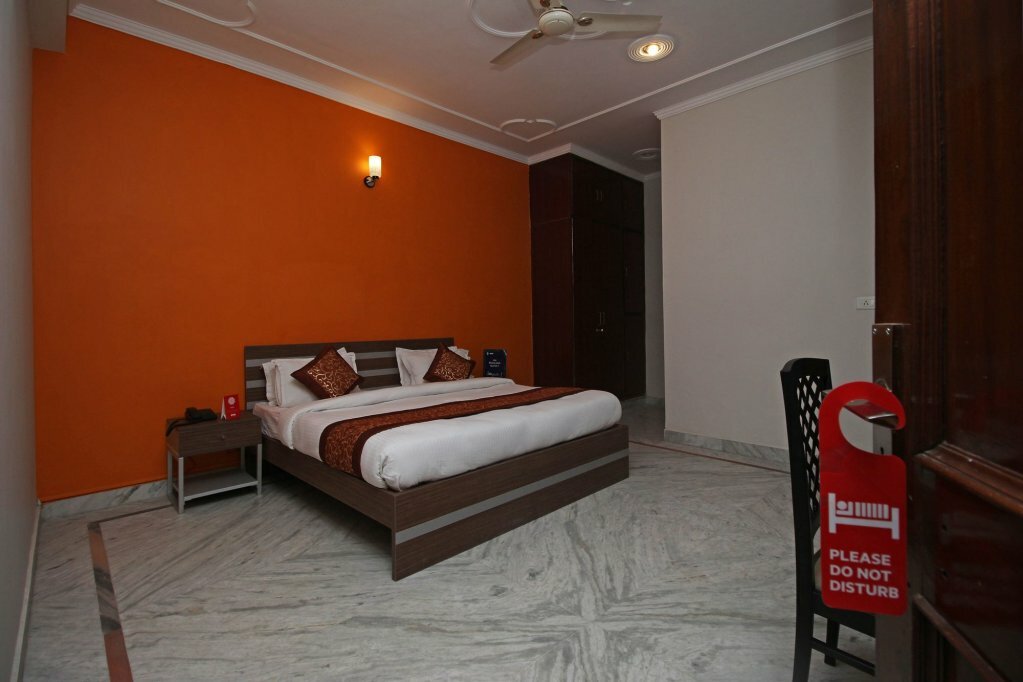 Otel Oyo 9075 Petals Inn, Noida, foto