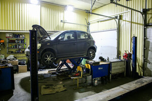 Sto Gorodok (Verkhne-Rostinskoe Highway No:38, Murmansk), otomobil servisi  Murmansk'tan