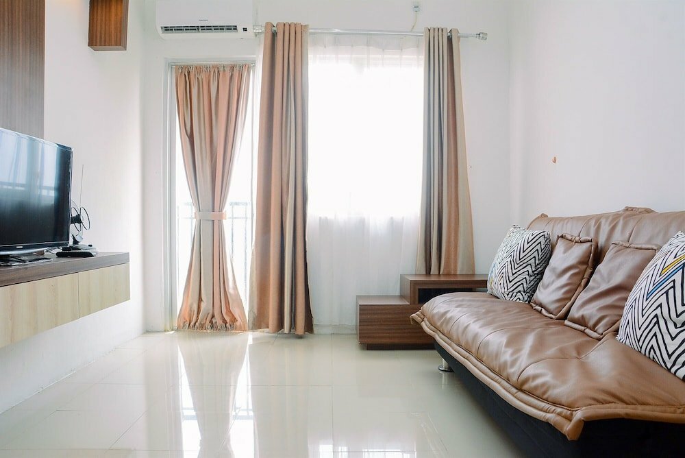 Otel Homey and Compact 2br Cibubur Village Apartment, Depok, foto