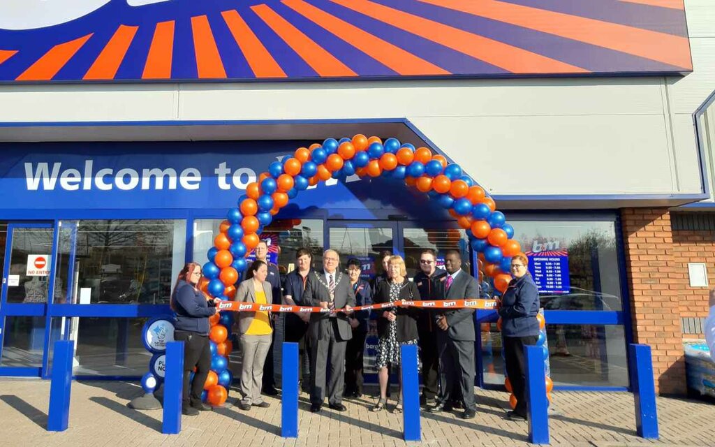 Şans oyunları B&m Home Store, İngiltere, foto