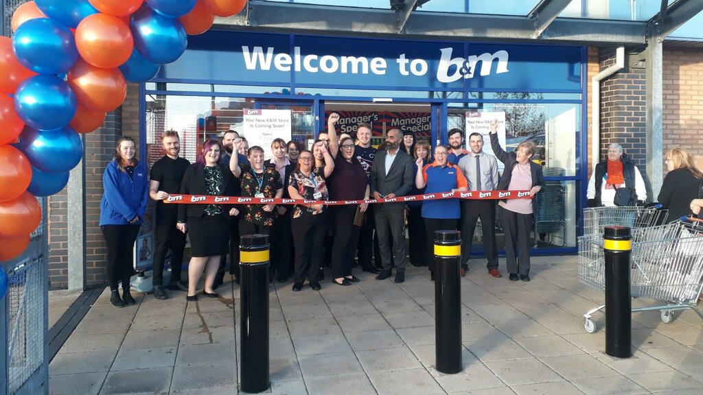 i̇ndirim ve fırsat sistemleri B&m Store, İngiltere, foto