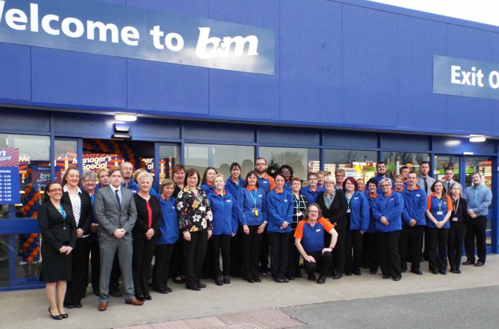 Şans oyunları B&m Home Store with Garden Centre, İngiltere, foto