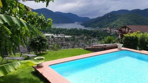 Otel Appartamenti Villa Colibri, Ticino, foto