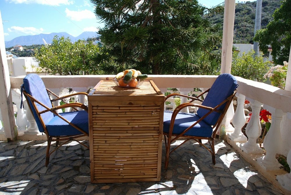 Otel Relaxing Studio With Veranda 'n Garden, Girit, foto