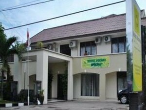 RedDoorz @ Jalan Sriwijaya Semarang (Central Java, Semarang, Jalan Simpang Lima), otel  Semarang'dan