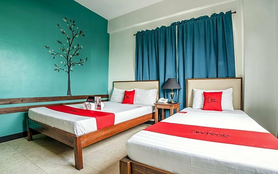 Otel Filigans Hotel, Puerto Princess, foto