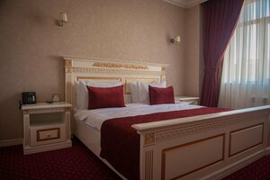 Premier Palace Baku (Azar Aliyev Street No:7), otel  Bakü'den