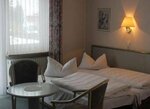 Hotel Gasthof Seehof (Bavaria, Roth, Allersberg, Hilpoltsteiner Straße), otel  Bavyera'dan