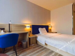 7 Days Inn Tianjin Drum Tower Joy City (China Railways, Tianjin Station), otel  Tianjin'den