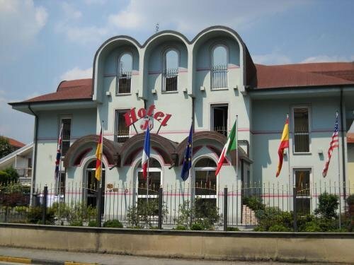 Otel J Hotel, Piyemonte, foto