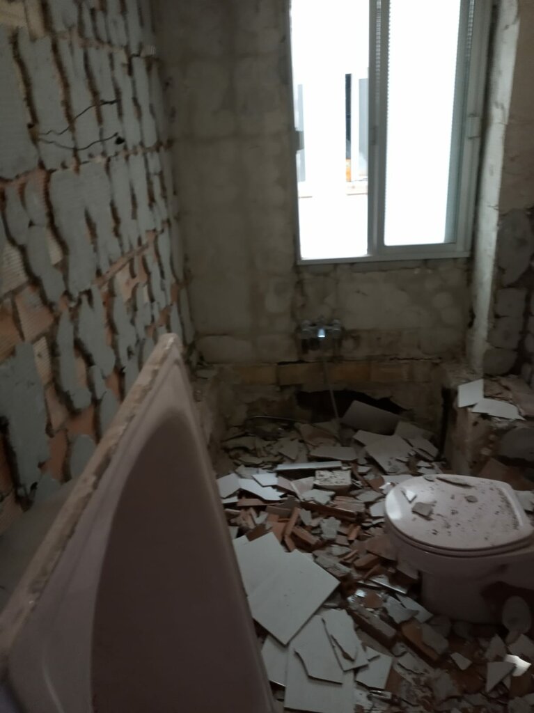 Yeni teknolojiler ve ar-ge merkezleri Mantenimiento Y Reformas Findes, Endülüs, foto