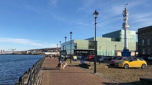 Ann-st (Scotland, Inverclyde, Greenock), otel  Greenock'tan