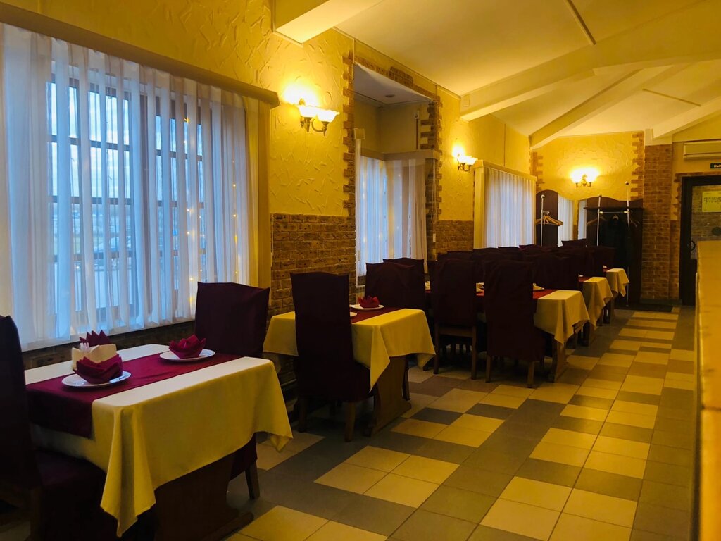 Kafe Жемчужина, Kirishi, foto