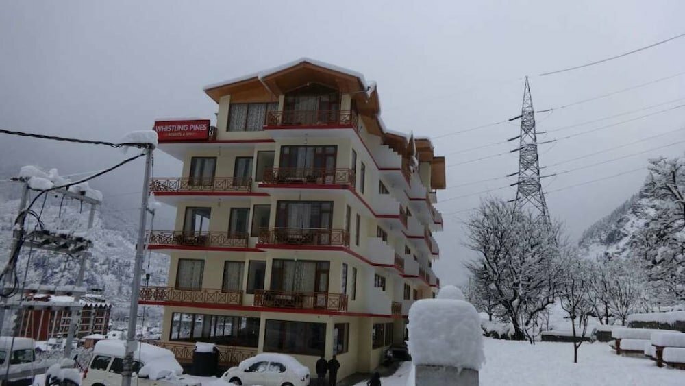 Otel Whistling Pines Resorts and SPA, Himaçhal Pradeş, foto