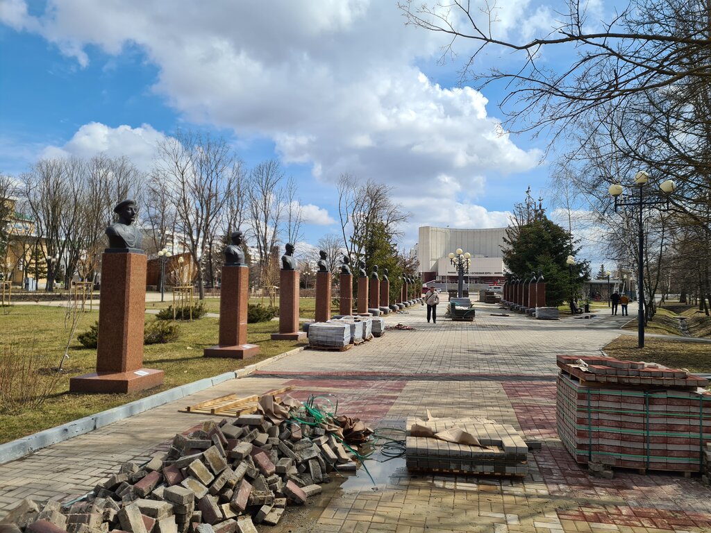 Anıt, heykel Бюст Героя Советского Союза Шеломцева Н.Г., Belgorod, foto