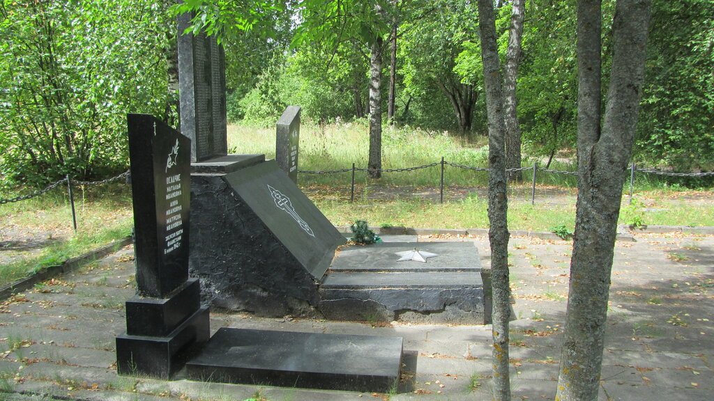 Anıt, heykel Мемориальный комплекс, Brianskaya oblastı, foto