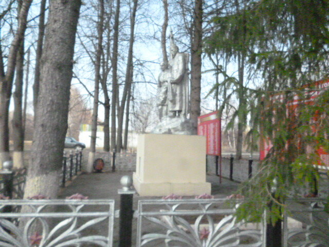 Anıt, heykel Воинское захоронение № 28, Tulskaya oblastı, foto