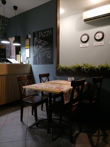 Kafe Гостиница Тихий дворик Кафе-пиццерия, Ivangorod, foto