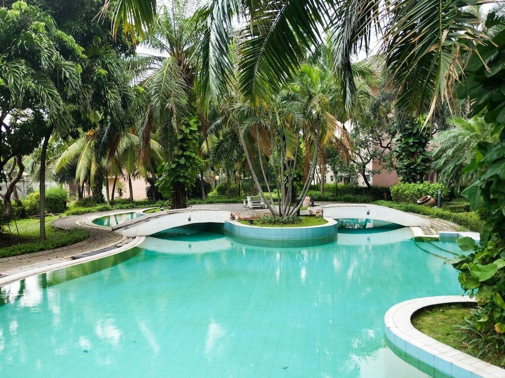 Otel Spacious Classic 1br Apartment at Taman Beverly, Surabaya, foto