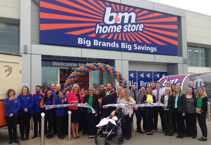 i̇ndirim ve fırsat sistemleri B&m Home Store, İngiltere, foto